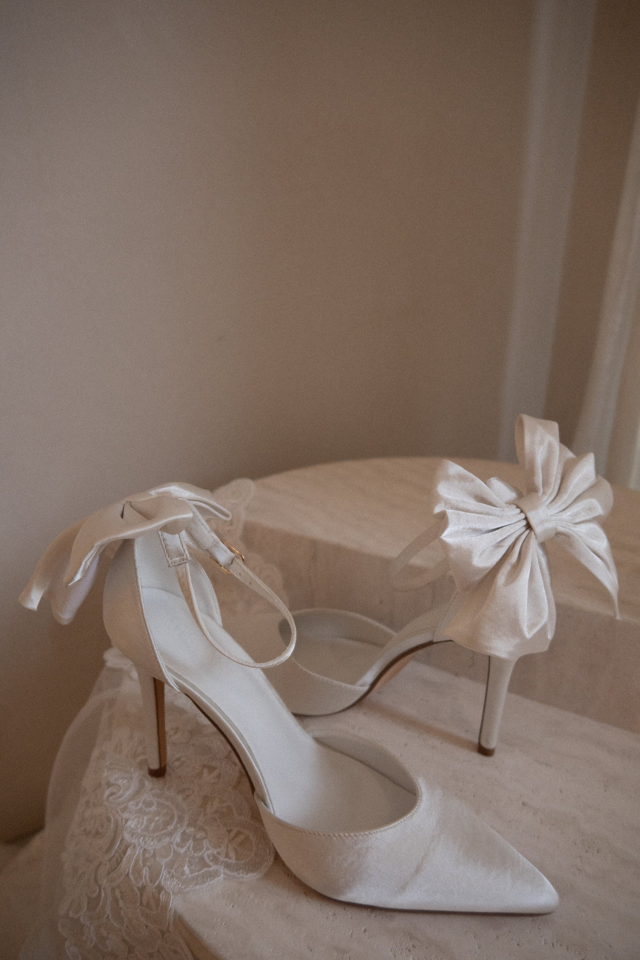 Charmed Satin Bow Heel - White - MESHKI U.S