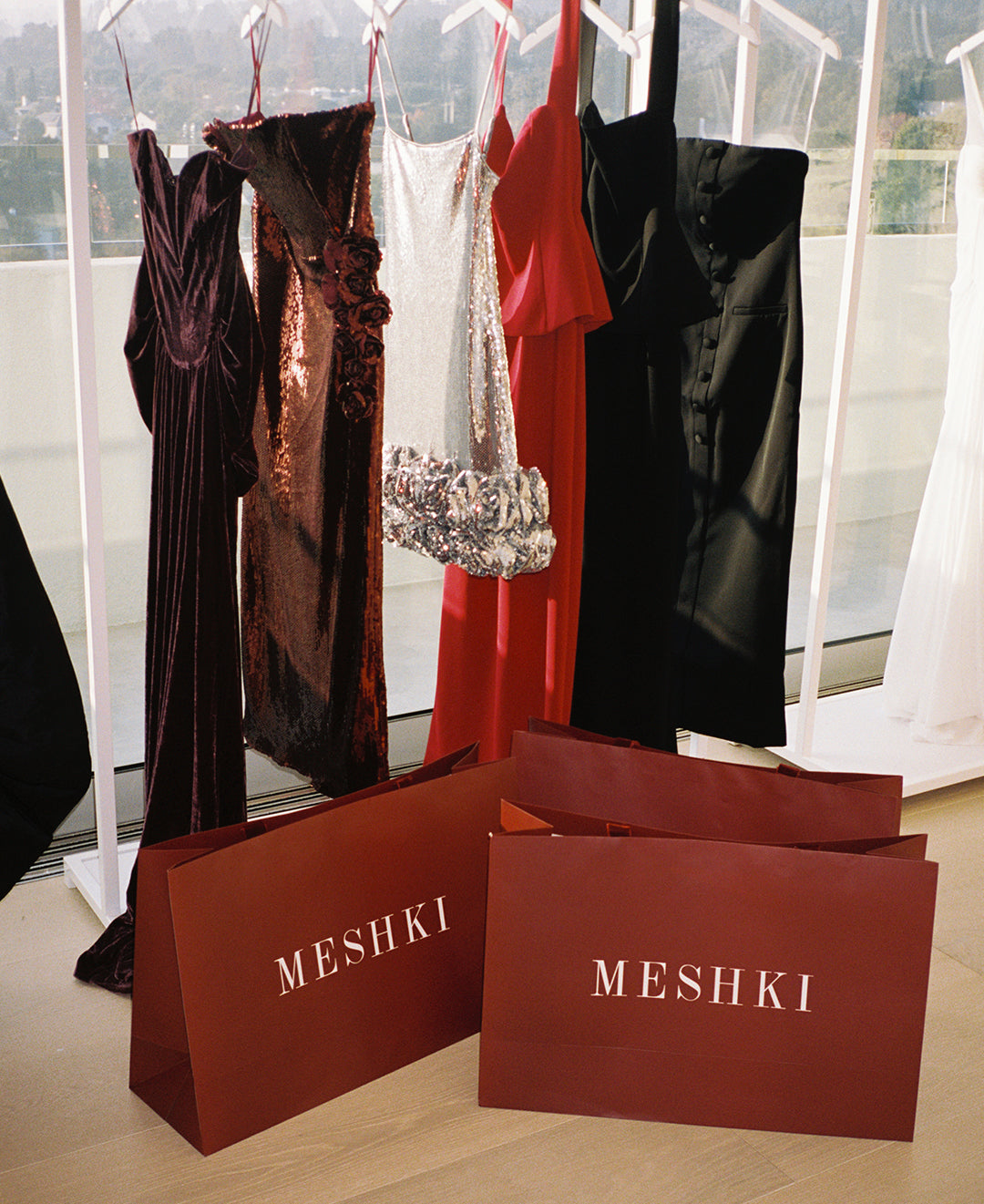 Holidays, Delivered: Inside Our LA Gifting Suite & Cocktail Hour ...